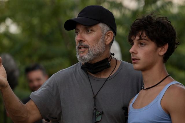 Stranizza d’amuri con Samuele Segreto e Gabriele Pizzurro, Beppe Fiorello debutta come regista ...