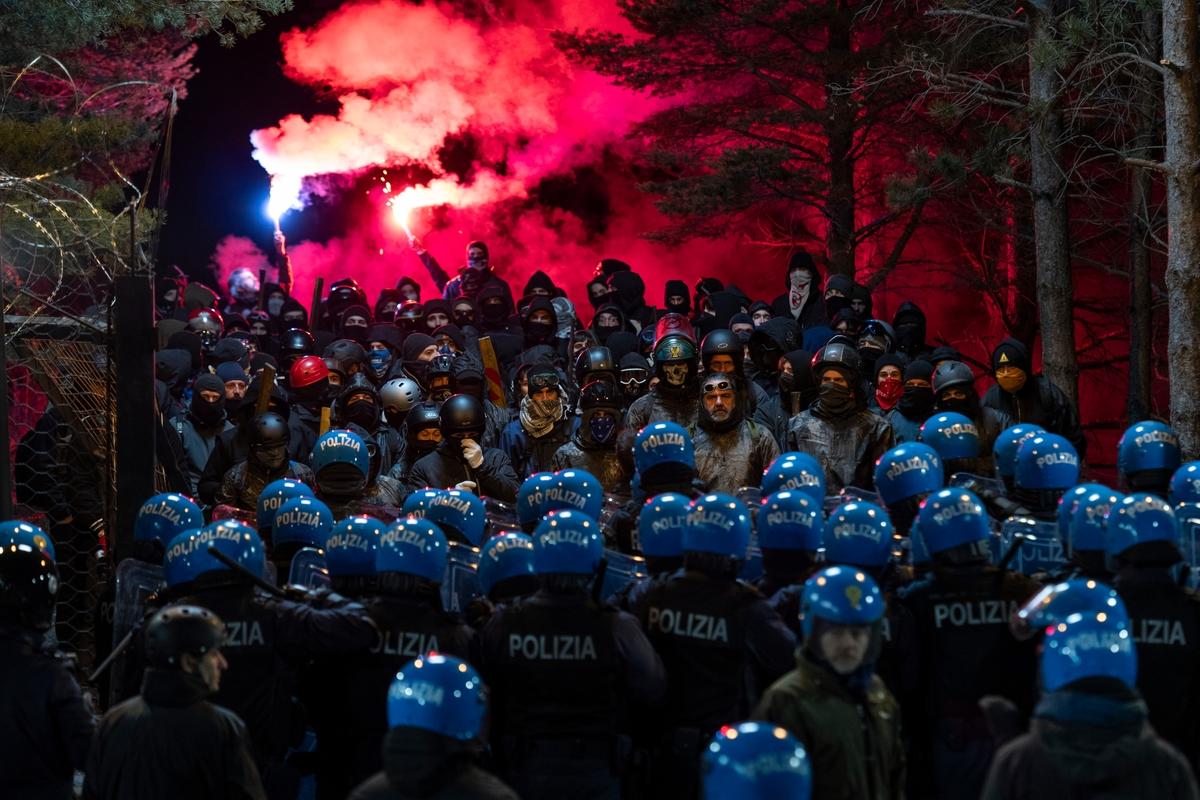 ACAB - La serie, la recensione di Valerio Sammarco